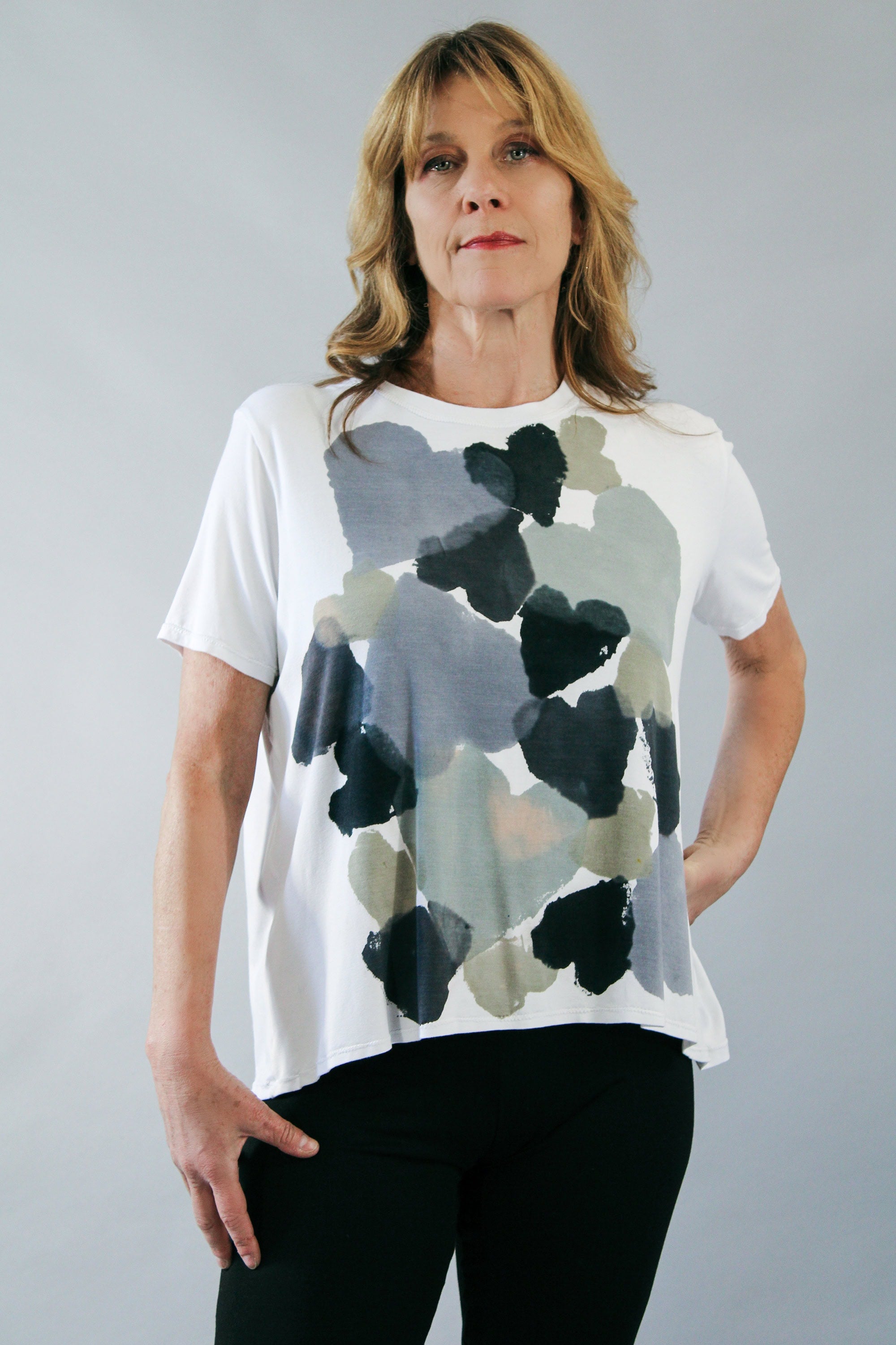 Cozy T Heart Pile Grey – Heyne Bogut | The Official Website